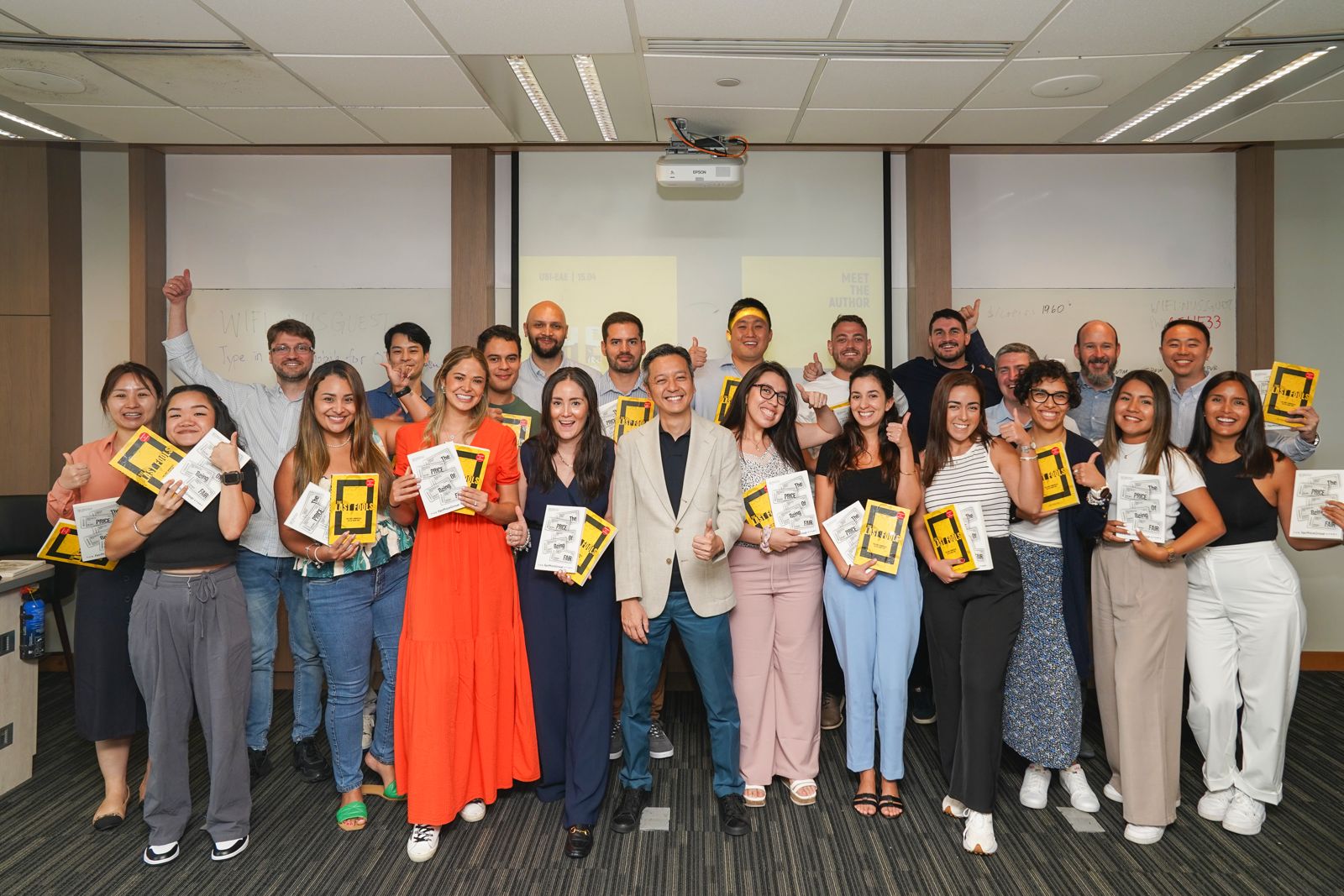 Alumnos del Global Executive MBA de EAE Business School Madrid realizan un residencial en ...